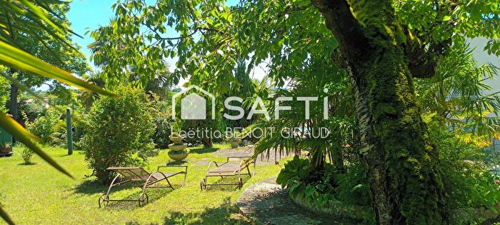 Maison à vendre - Saintes, Bellevue, La Grange, Les Boiffiers - 5 pièces - 3 chambres