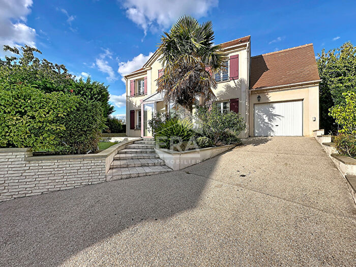 Mareil-en-France : Maison 8 pièces à vendre