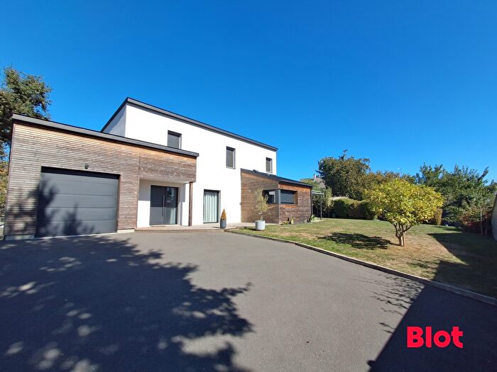 Maison 6 pièces à vendre à Châteaubourg