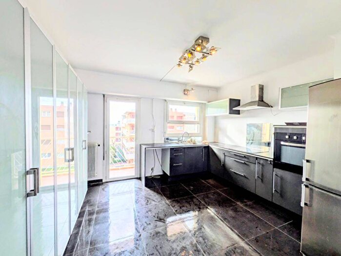 Appartement à louer - La Valette-du-Var - 5 pièces - 4 chambres