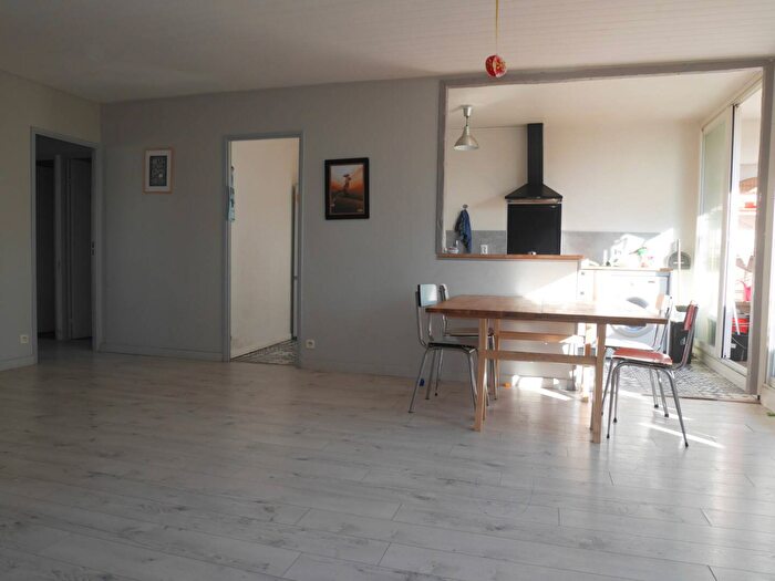 Appartement à louer - Capeyron, Mérignac - 4 pièces - 2 chambres