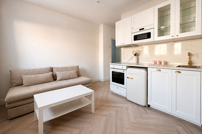 Reims, Clairmarais, Charles Arnould : Appartement 1 pièce à louer