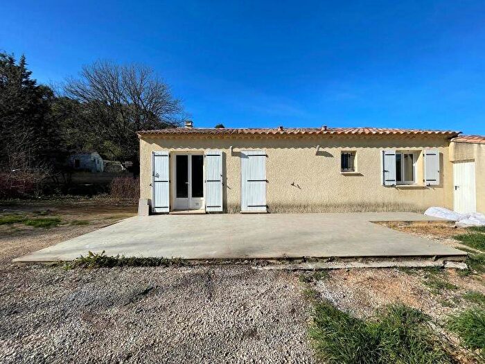 Maison à louer - Ollières - 4 pièces - 3 chambres