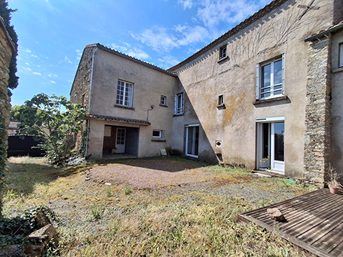 Maison 6 pièces à Chantonnay, à vendre