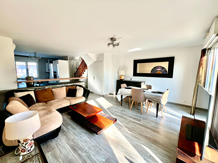 Appartement à vendre - Le Perray-en-Yvelines - 3 pièces - 2 chambres