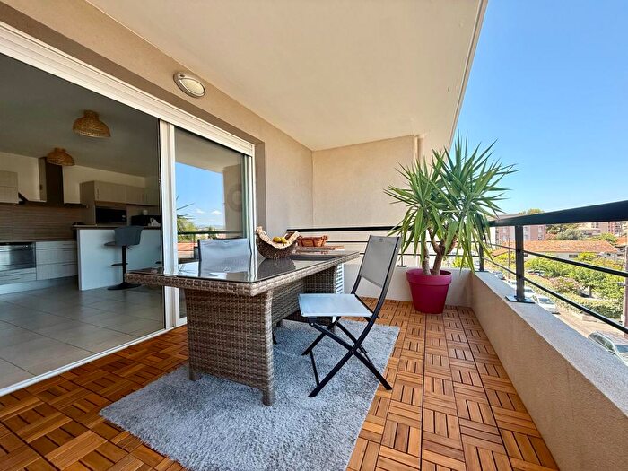 Appartement à vendre - Fréjus, Fréjus Plage - 2 pièces - 1 chambre