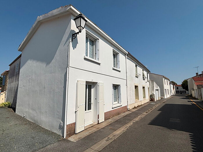 Saint-Michel-en-l'Herm - Maison 3 pièces à vendre