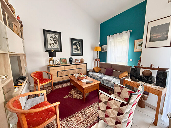 Gujan-Mestras, Centre-ville : Appartement 3 pièces à vendre