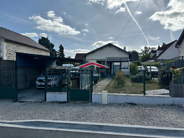 Montigny-lès-Cormeilles, République : Maison 3 pièces à vendre