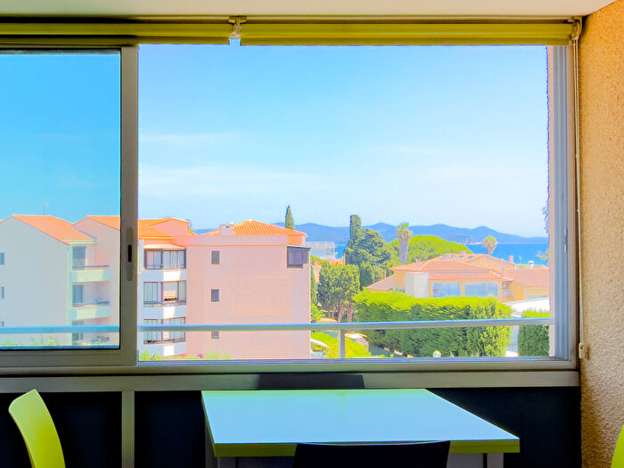 La Londe-les-Maures, Baie des Isles : Appartement 3 pièces à vendre