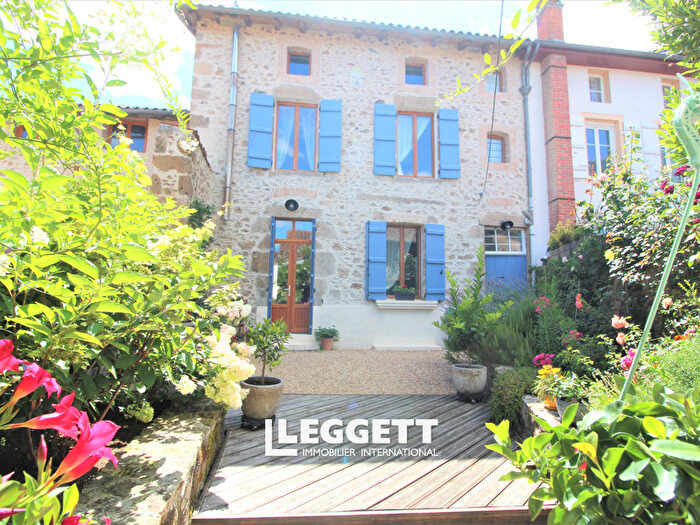 Maison à vendre - Rochechouart - 7 pièces - 4 chambres