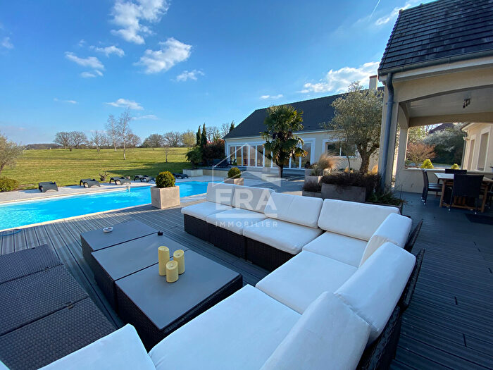 Maison à vendre - Argenton-sur-Creuse - 12 pièces - 7 chambres