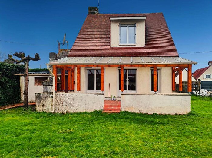 Maison à louer - Neuvic - 3 pièces - 2 chambres