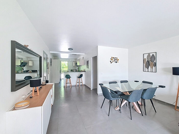 Appartement à vendre - Vence, Saint-Martin, Lubiane, Le Suve - 3 pièces - 2 chambres