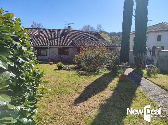 Pinel-Hauterive : Maison 8 pièces à vendre