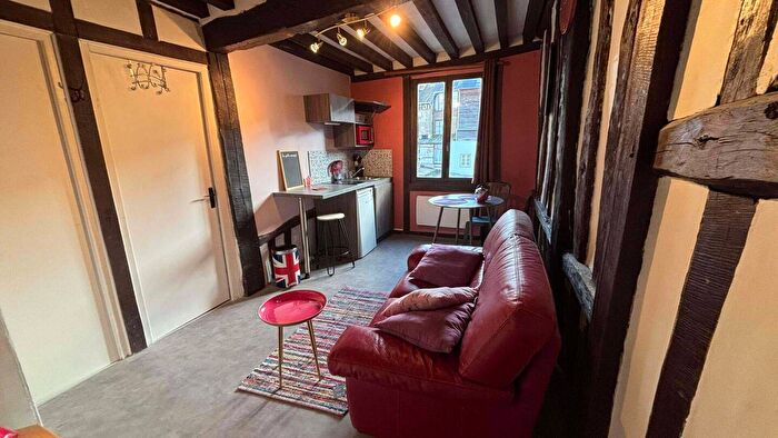 Appartement 1 pièce à Saint Marc-Croix de Pierre-Saint Nicaise, Rouen, à louer