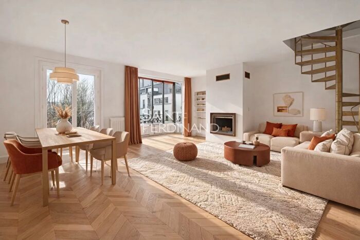 Appartement à vendre - Paris e , Butte-aux-Cailles - 5 pièces - 3 chambres