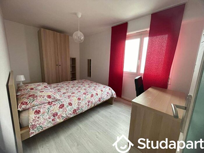 Appartement à louer - Bernardière-Bellevue-Harlière, Saint-Herblain - 1 pièce - 4 chambres