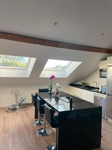 Maison à vendre - Gaillard - 9 pièces - 6 chambres