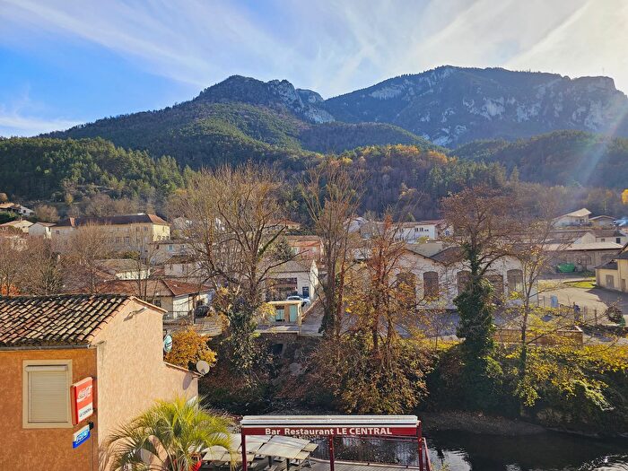 Maison à vendre - Axat - 7 pièces - 4 chambres