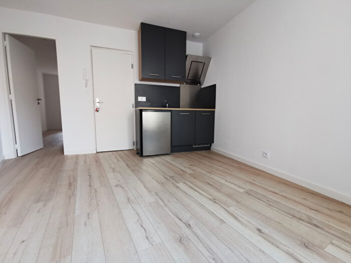 Appartement 2 pièces à Laval, Hilard, à louer