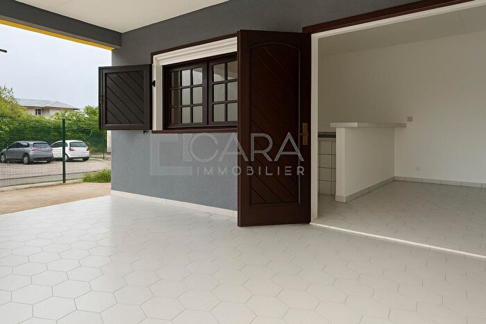 Maison à louer - Cayenne - 5 pièces - 4 chambres