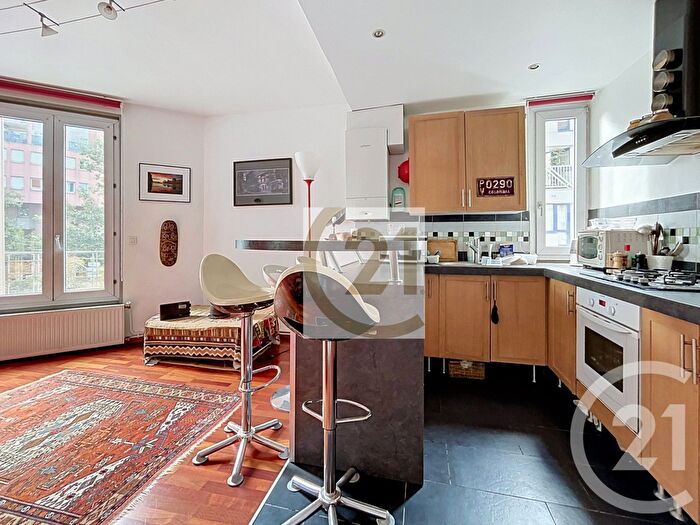 Maisons à vendre et appartements à louer - 3