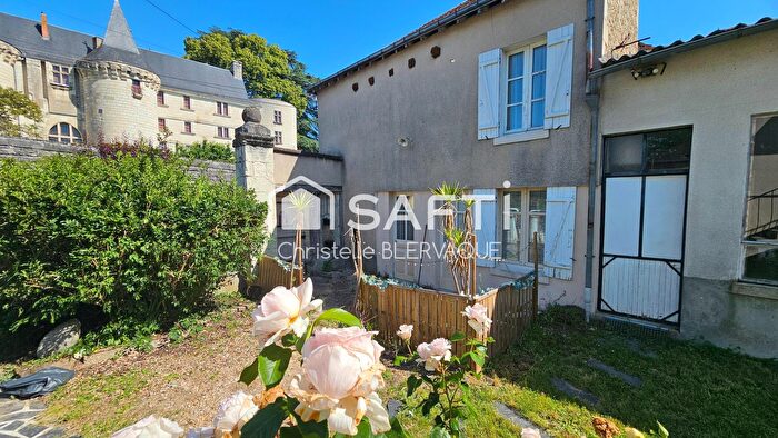 Maison 8 pièces à La Guerche, à vendre