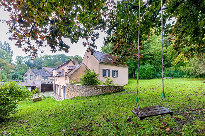 Maison 9 pièces à Frémainville, à vendre