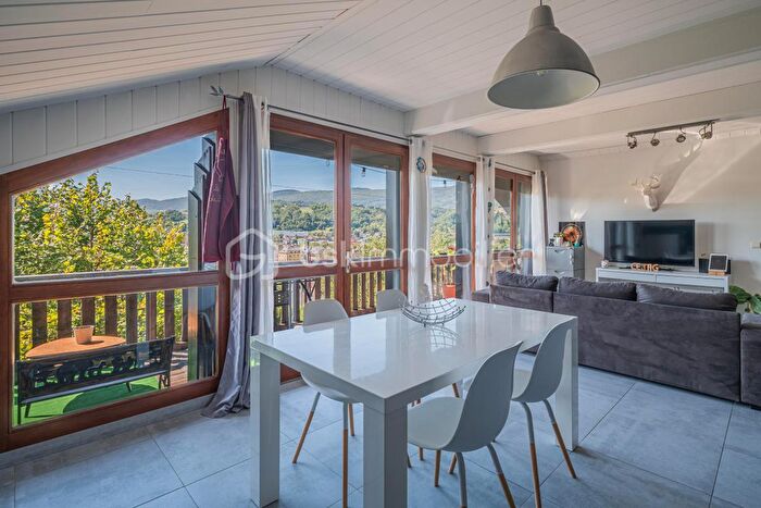 Sales - Appartement 4 pièces à vendre