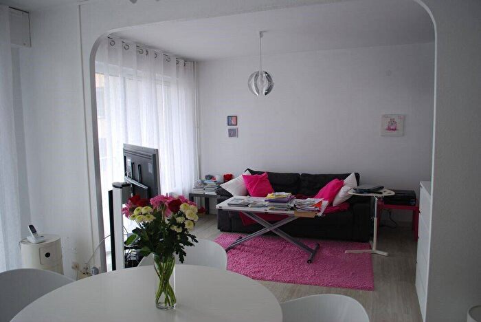 Appartement à louer - Plantières-Queuleu, Metz - 3 pièces - 2 chambres