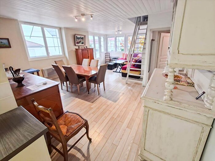 Maison à louer - Gambetta, Pornichet - 5 pièces - 4 chambres