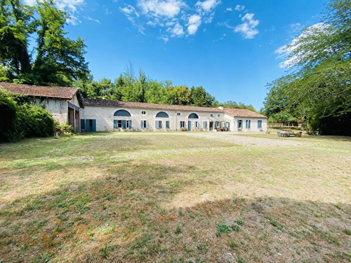 Maison 5 pièces à Barbaste, à vendre