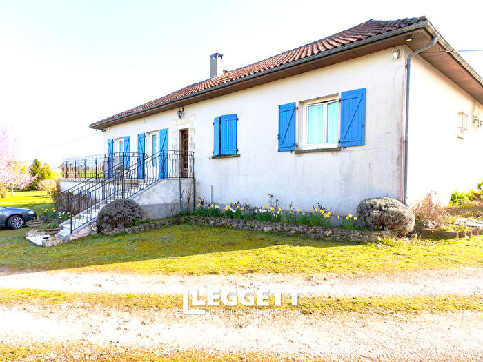 Maison à vendre - La Rochebeaucourt-et-Argentine - 7 pièces - 4 chambres