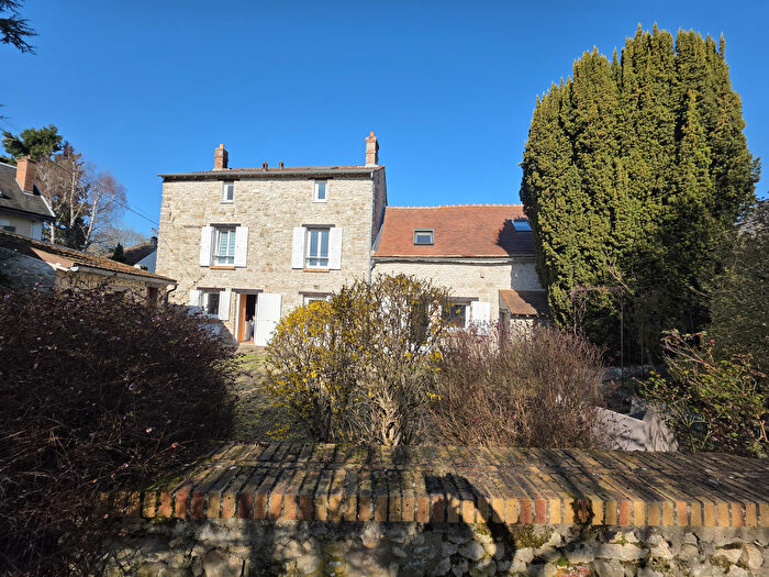 Maison à vendre - Boutigny-sur-Essonne - 10 pièces - 6 chambres