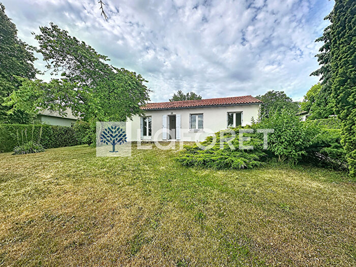 Moncoutant : Maison 4 pièces à louer
