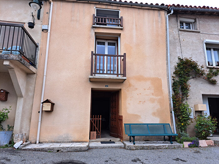 Maison 6 pièces à Le Clat, à vendre