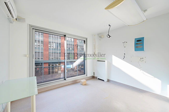 Appartement à vendre - Paris e , Léon-Blum, Folie-Regnault - 3 pièces - 2 chambres