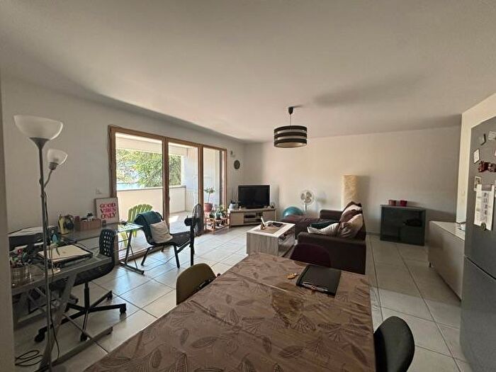 Appartement 4 pièces à louer - Sainte-Colombe