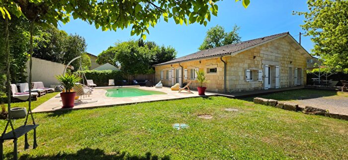 Maison 7 pièces à Vayres, à vendre