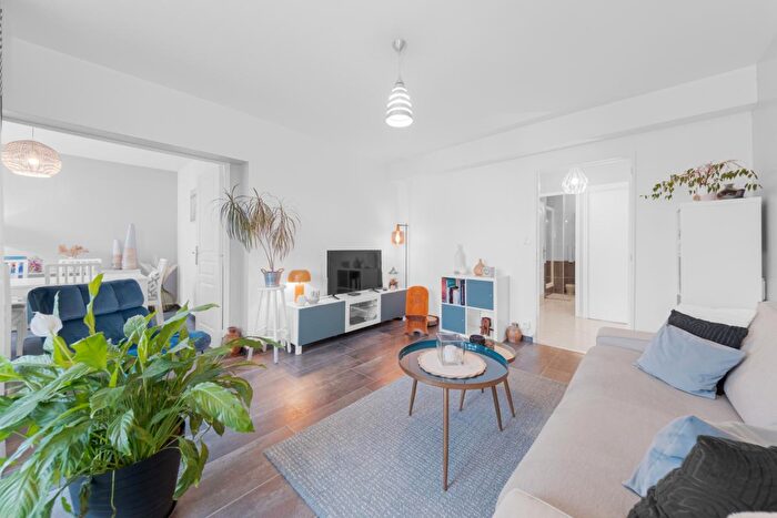 Appartement à vendre - Dijon, Colombière, Parc Chevreul - 4 pièces - 2 chambres