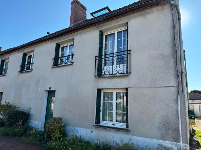 Maison à vendre - Mareau-aux-Prés - 4 pièces - 3 chambres