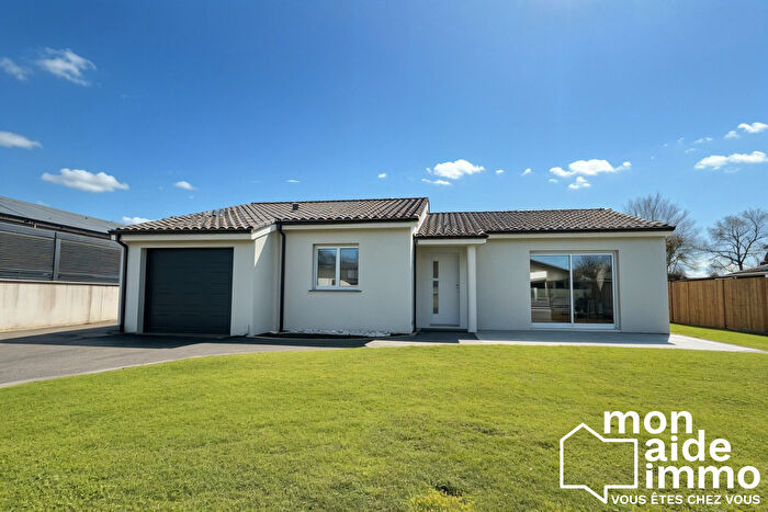 Maison à vendre - Coutras - 4 pièces - 3 chambres