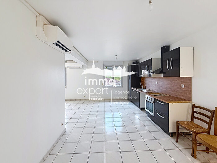 Appartement à louer - Dombasle-en-Xaintois - 3 pièces - 2 chambres