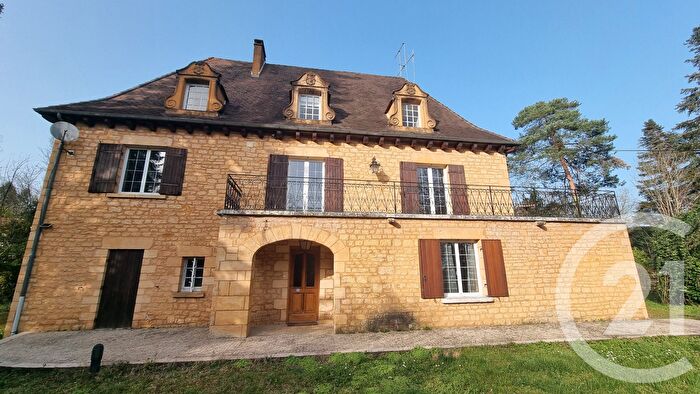 Maison à vendre - Sarlat-la-Canéda - 8 pièces - 6 chambres