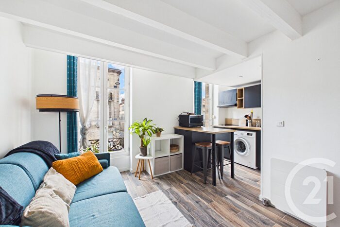 Appartement à louer - Bordeaux - 2 pièces - 1 chambre