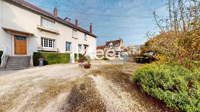 Appartement à vendre - Auxerre, Centre-ville - 5 pièces - 3 chambres