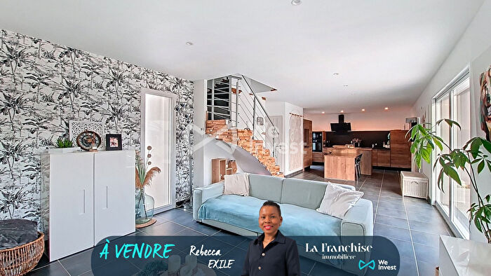 Maison à vendre - Saussan - 4 pièces - 3 chambres