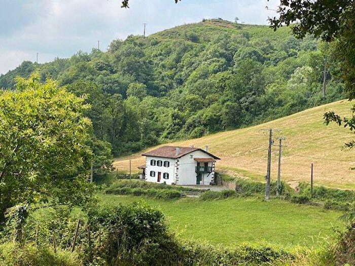 Maison 5 pièces à Ascarat, à louer