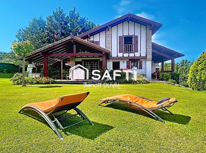 Maison à vendre - Urrugne - 5 pièces - 3 chambres